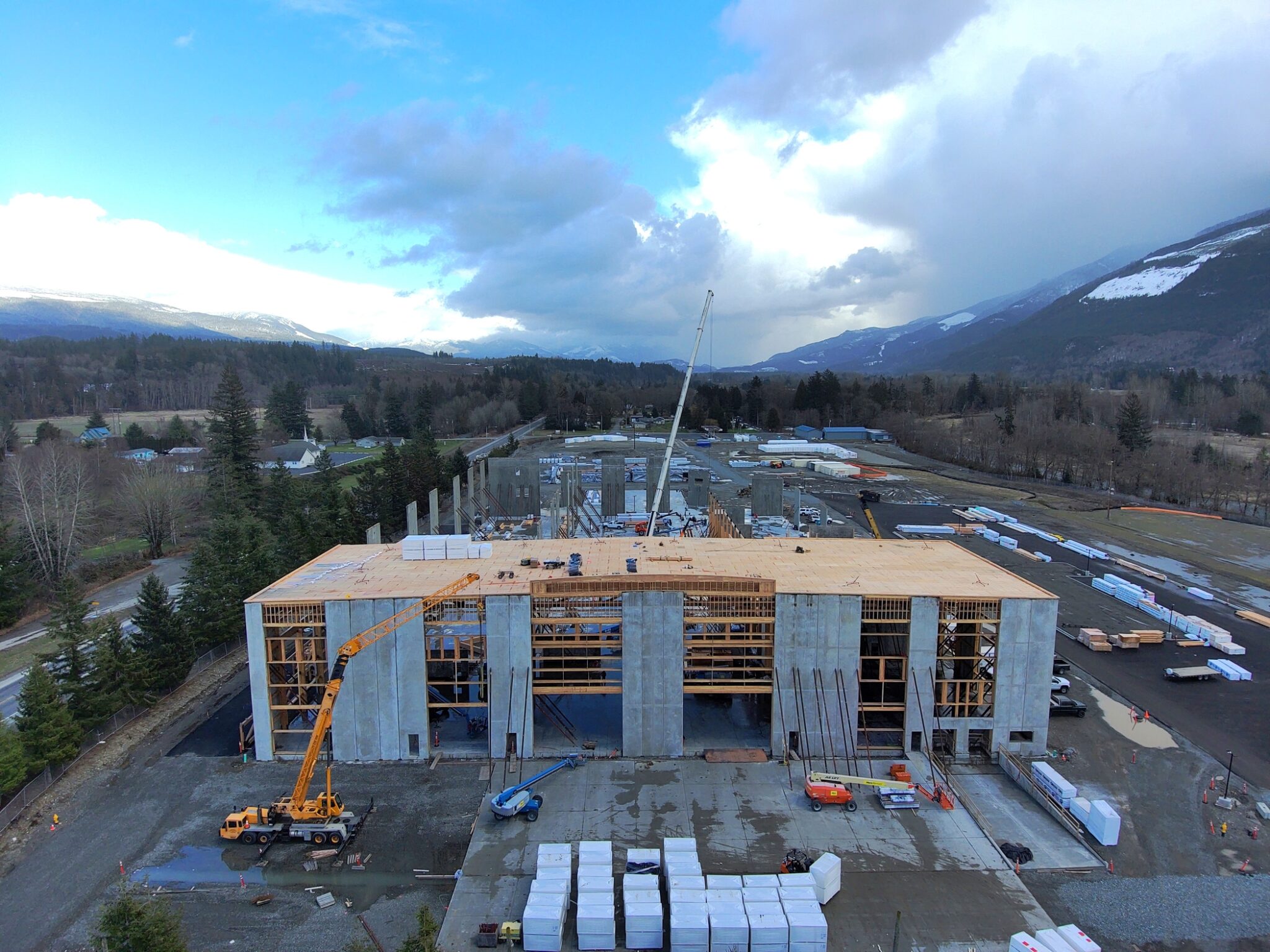 Janicki Industries Building 10 - WoodWorks | Wood Products Council