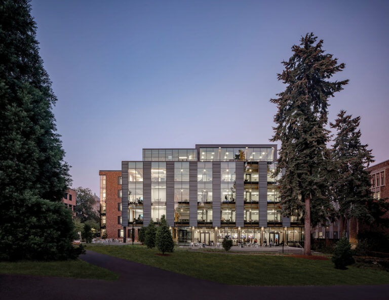 Founders Hall, Foster School of Business, University of Washington ...