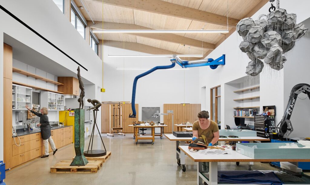 Sarah Campbell Blaffer Foundation Center for Conservation - WoodWorks ...
